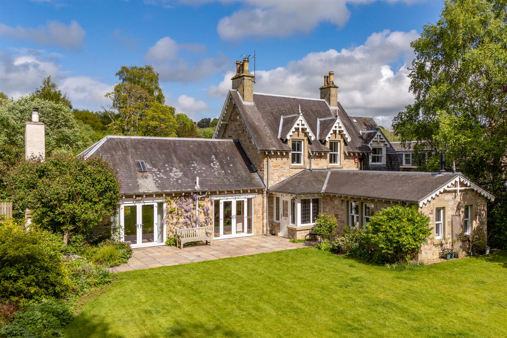Stables Cottage, Craigmount Park, Minto - Hastings Legal